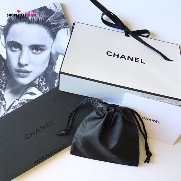 CHANEL | Other | Chanel Gift Bag Empty Gift Box Drawstring Pouch Set ...